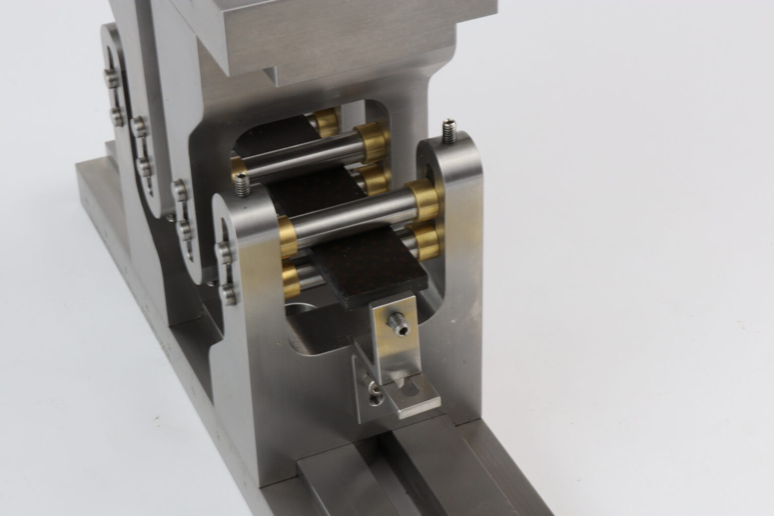 Reversed Flexural Fatigue (ASTM D7774) – Wyoming Test Fixtures